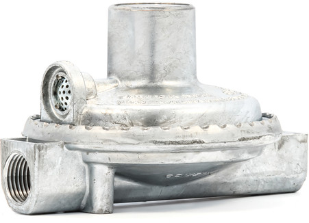 Single Stage Propane Low Press Regulator Clamshell | RV Accessories ...