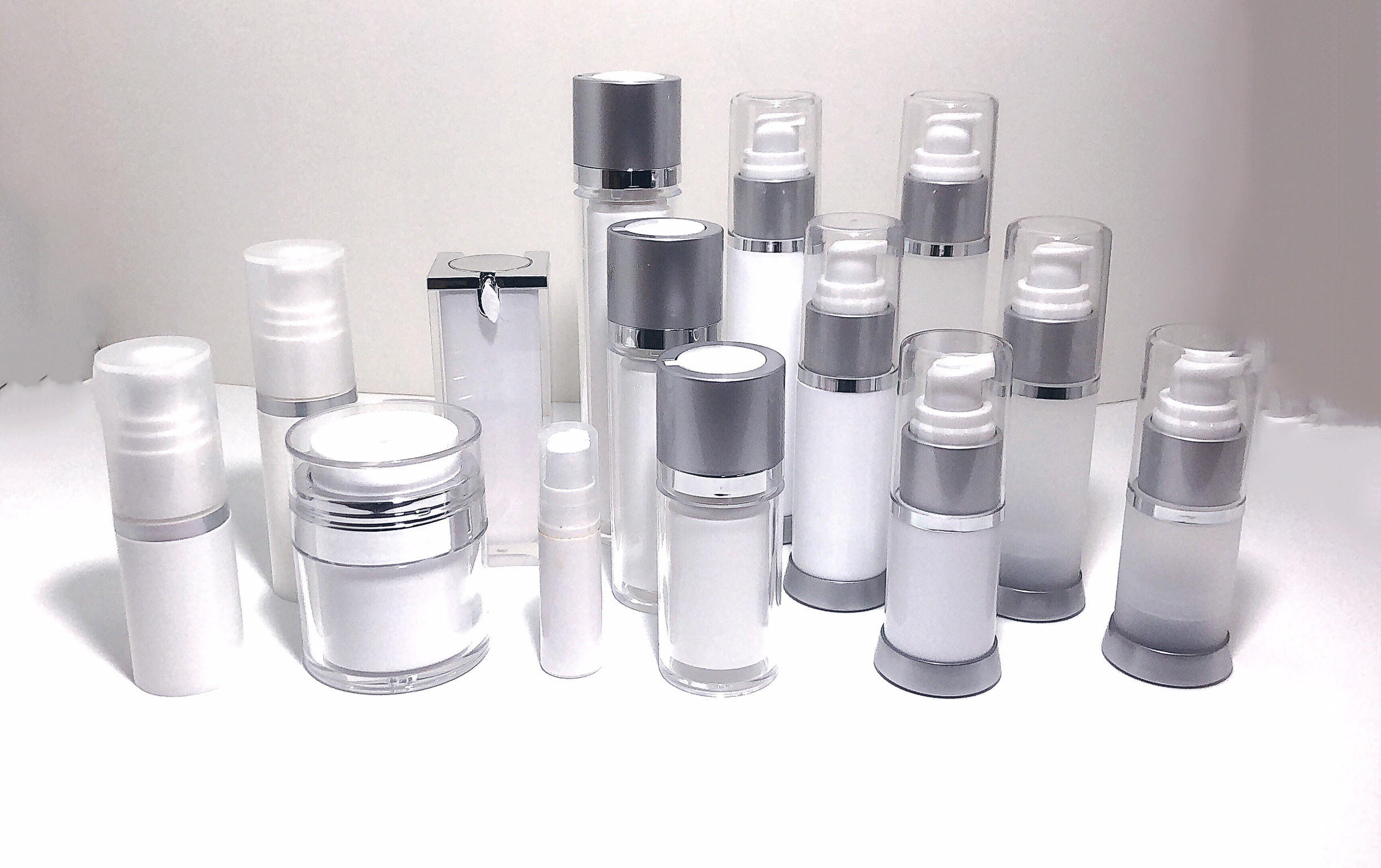 Cosmetic Jars Plastic Bottles Wholesale | Disposable Makeup Applicators