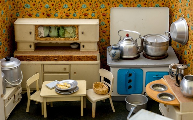 DIY Dollhouse Kitchen Guide - Dollhouse City