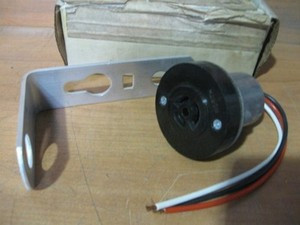 INTERMATIC ADAPTER (K122) NEW IN BOX - SoCal Circuit Breakers