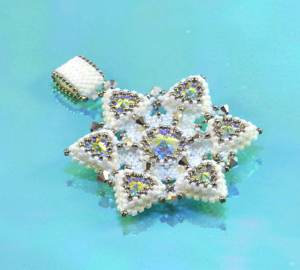 Winter White Pendant Beading Kit - Liisa Turunen Designs