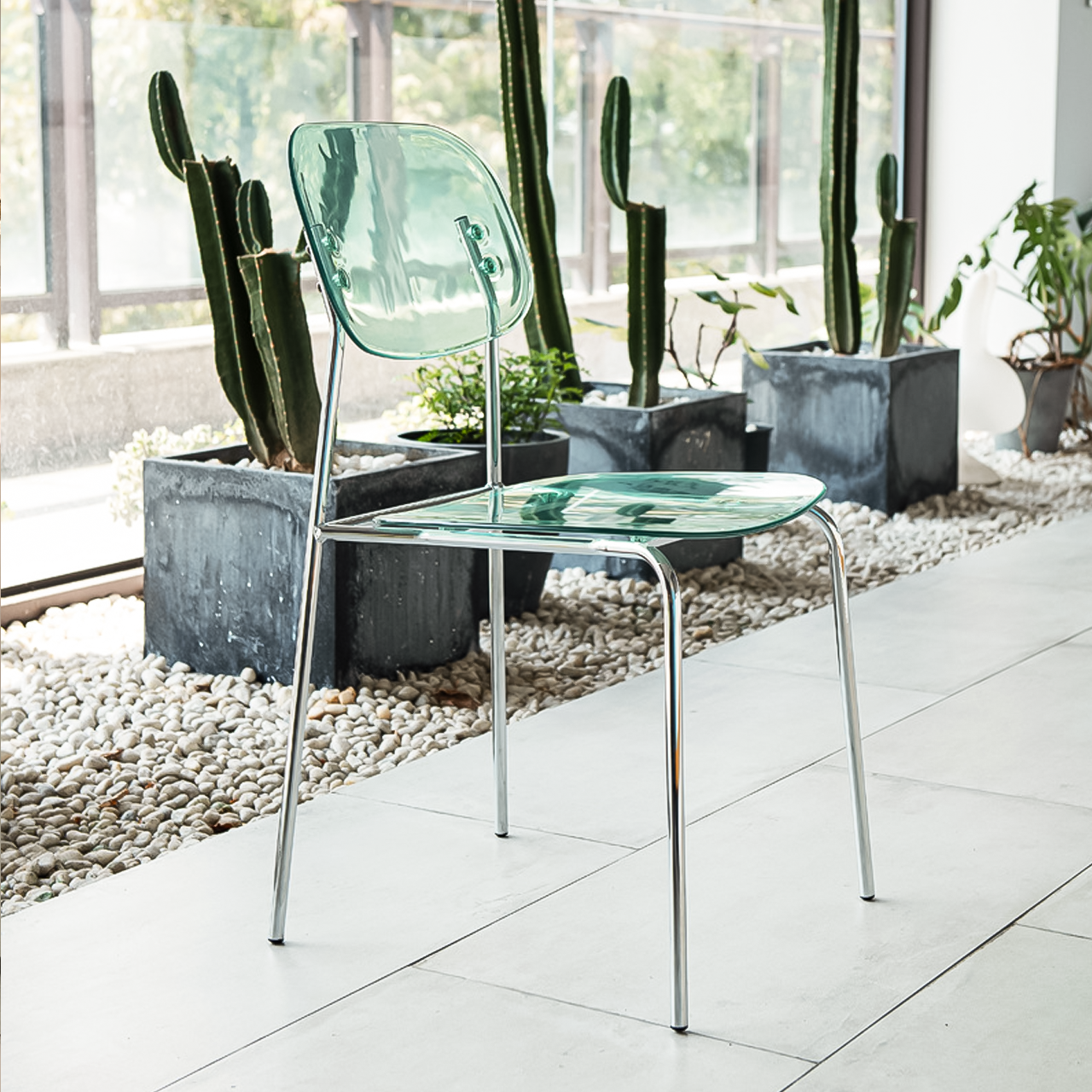 Sylvia Acrylic Transparent Dining Chair Modern Style (4 Pieces)