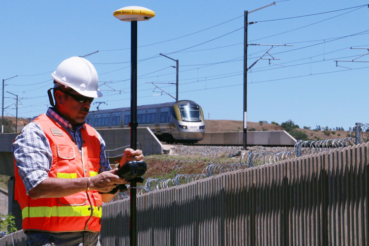 Trimble R4sLE GNSS Package | Precision Laser & Instrument