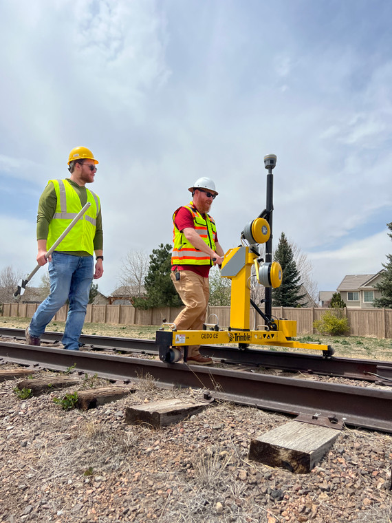 Trimble GEDO CE 2.0 Track Measurement Solution