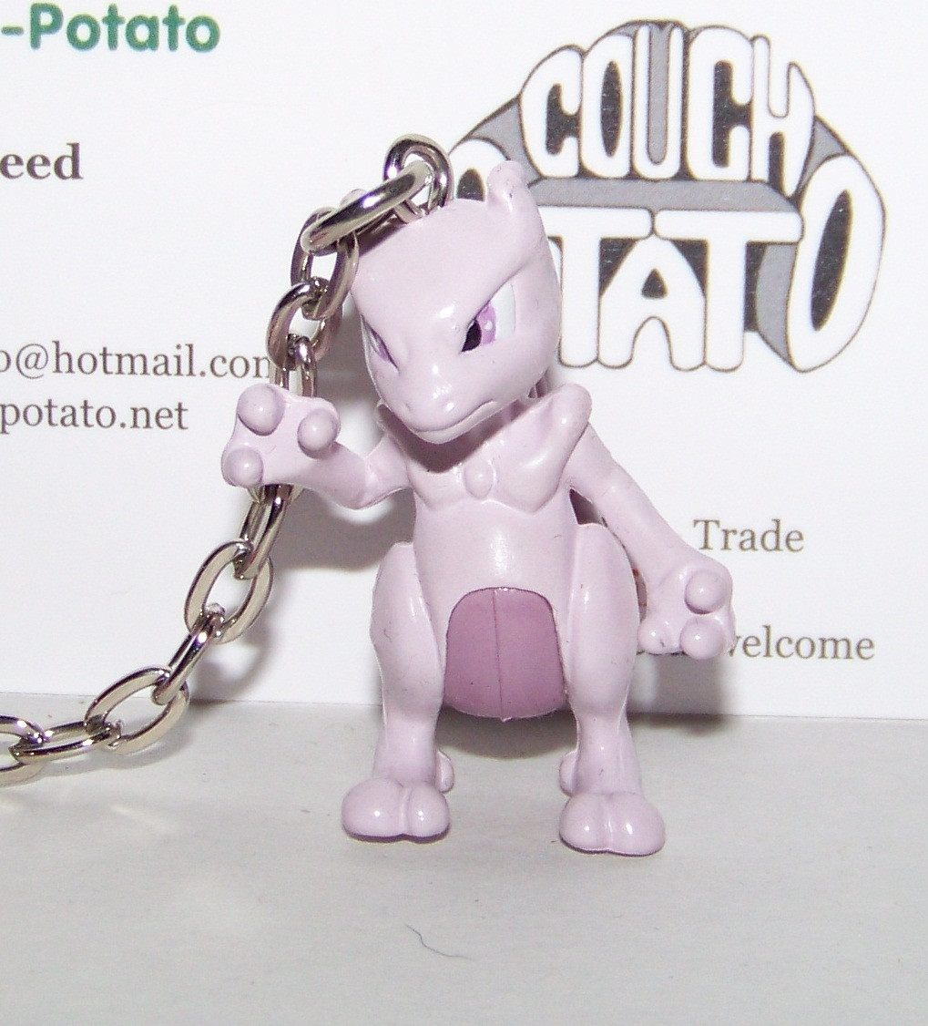 Pokemon Mewtwo keychain Basic Fun