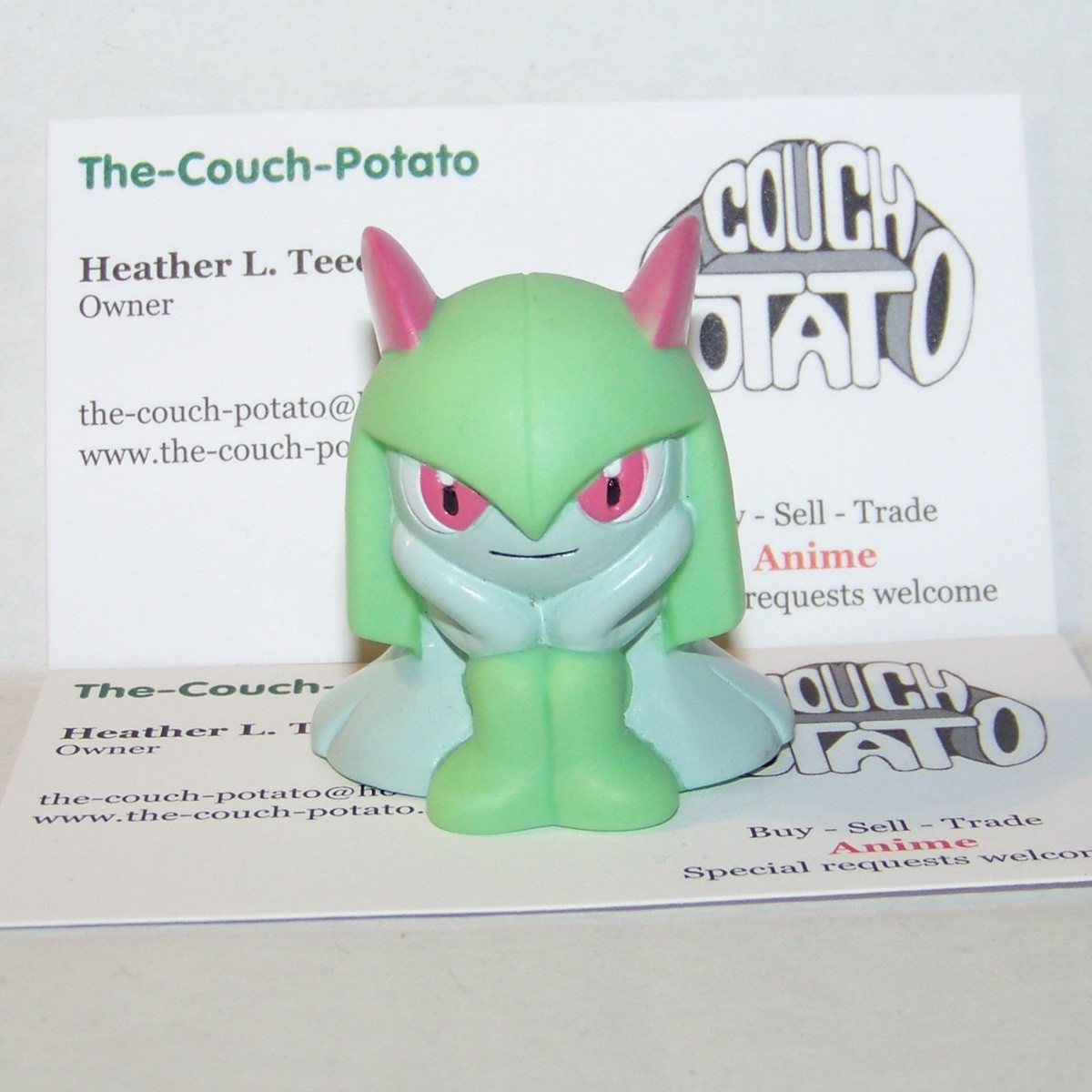 Pokemon Kirlia Kid figure