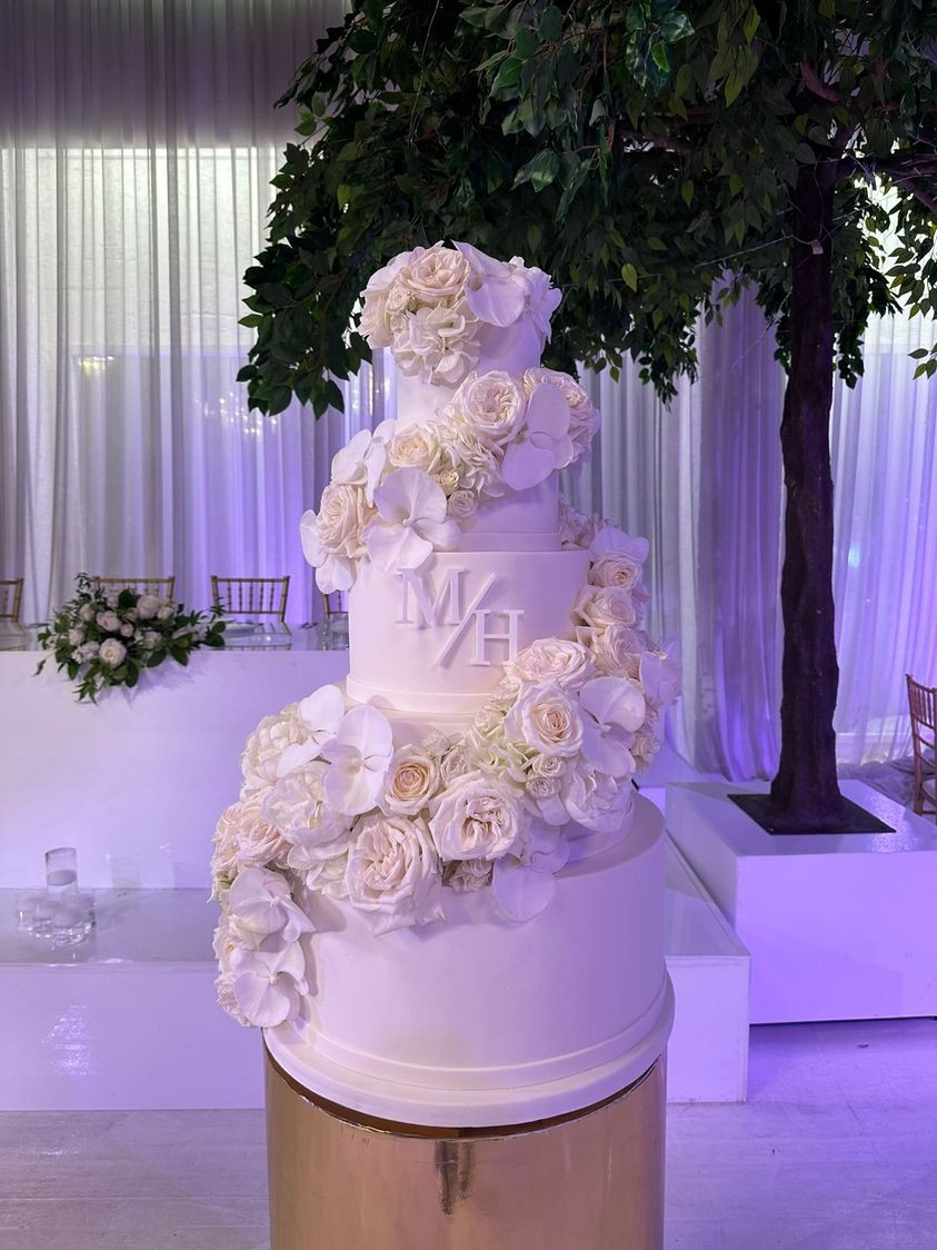 Cake Fropper (Acrylic) - Newlywed Initials (Personalisable)