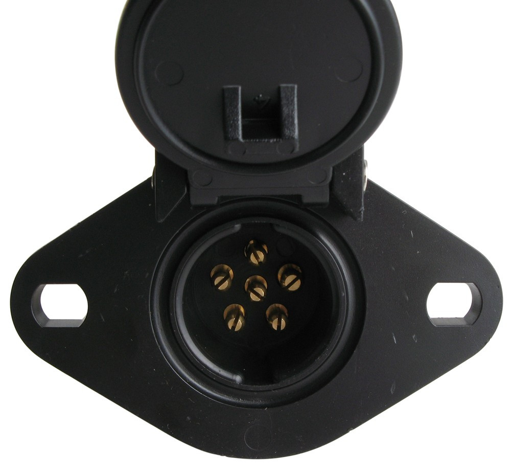 TRAILER PLUGS AND SOCKETS