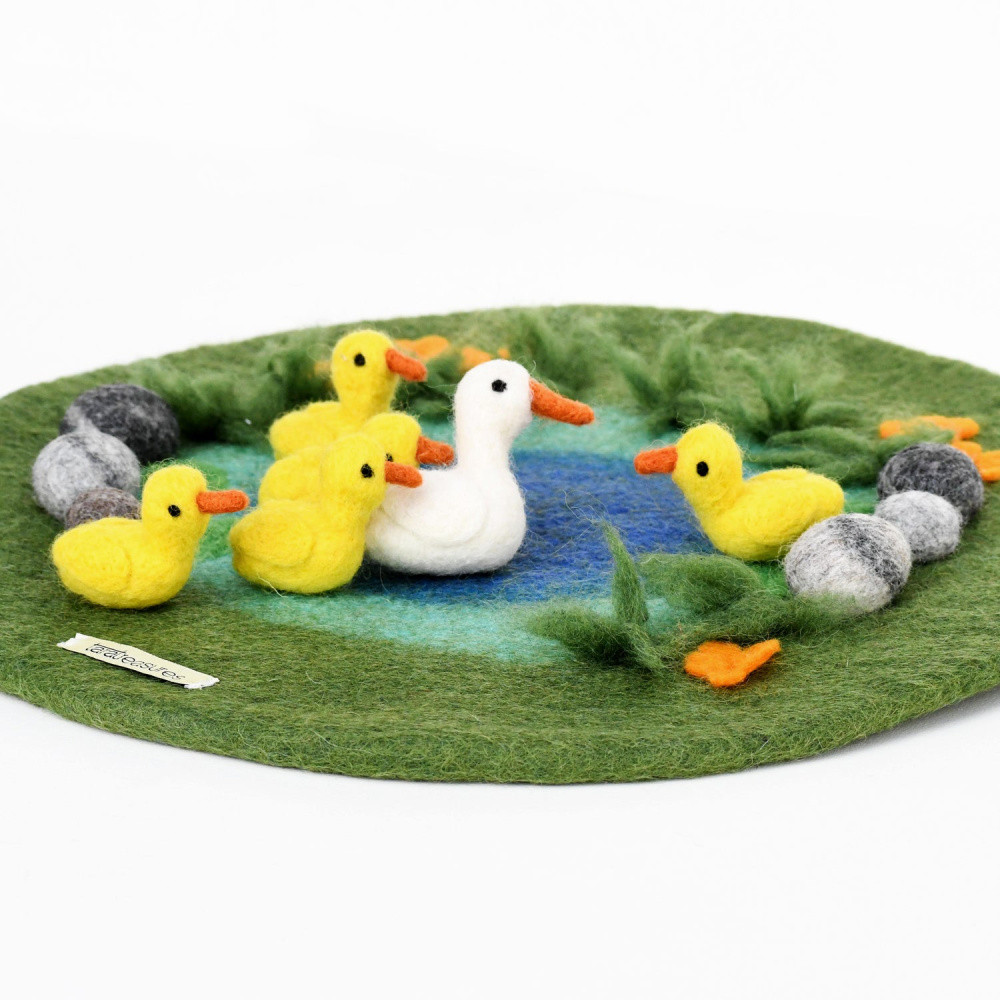 Tara Treasures Duck Pond with 6 Ducks Play Mat Playscape | MiniZoo Felt ...