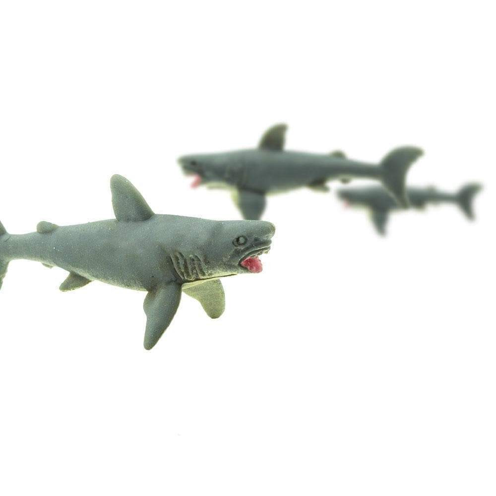 Safari Ltd Mini Great White Sharks 344322 | Miniatures