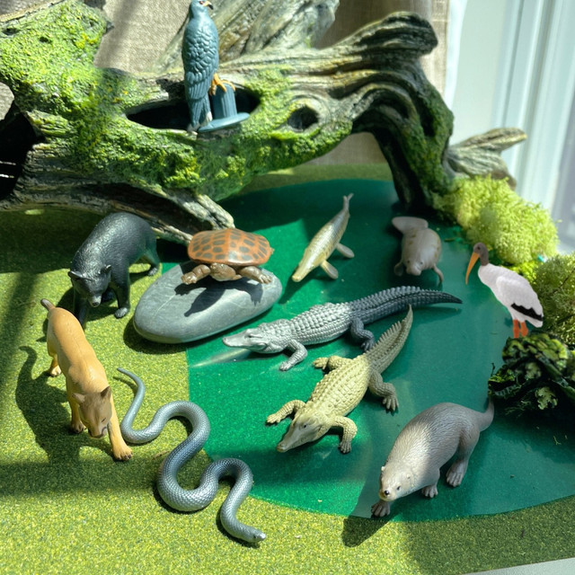 Safari Ltd Everglades Toob | MiniZoo Animal Set