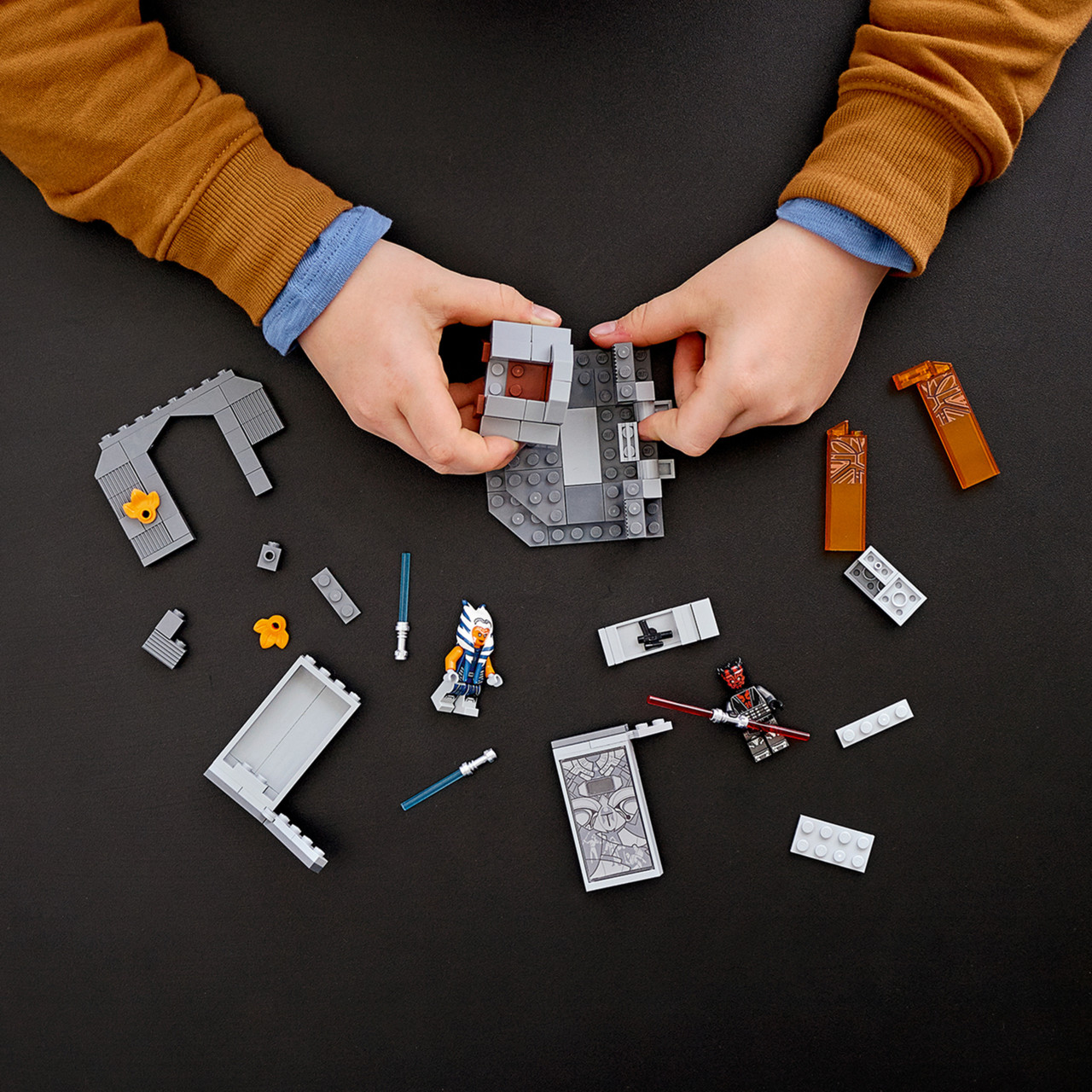 LEGO Star Wars Duel on Mandalore 75310 Building Toy Featuring Ahsoka ...