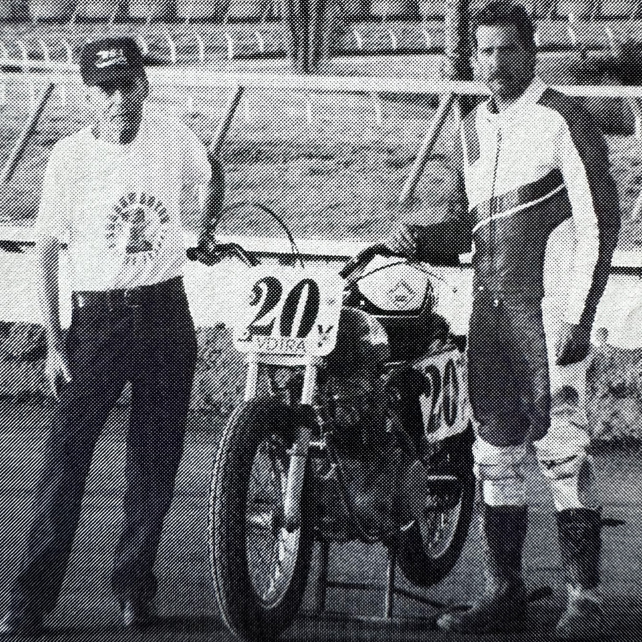 Trackmaster Racing Frames Tee - MetroRacing