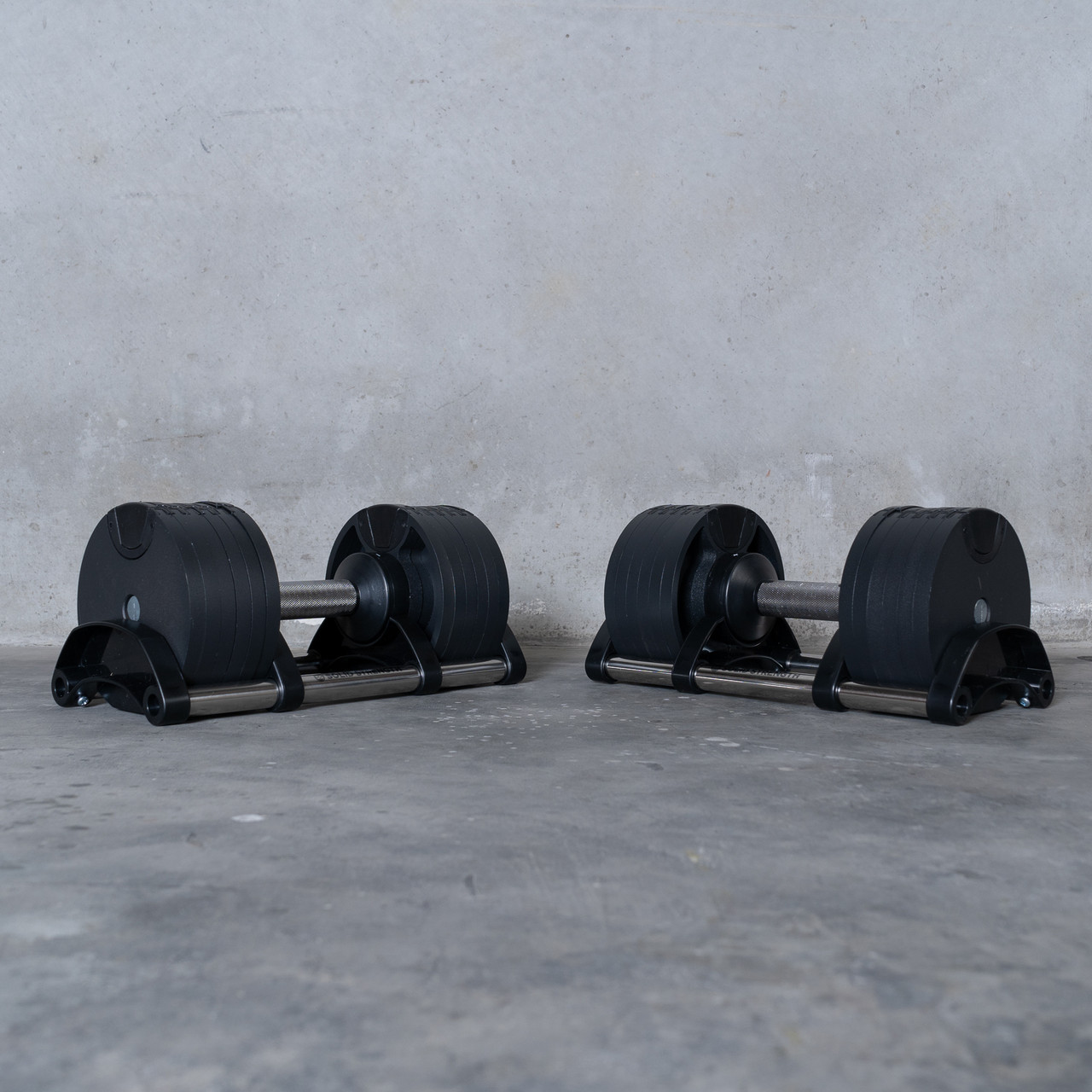 ADJUSTABLE DUMBBELLS | SOLID STRENGTH EQUIPMENT