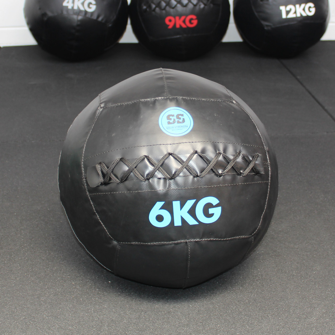 MEDICINE BALLS | SOLID STRENGTH EQUIPMENT
