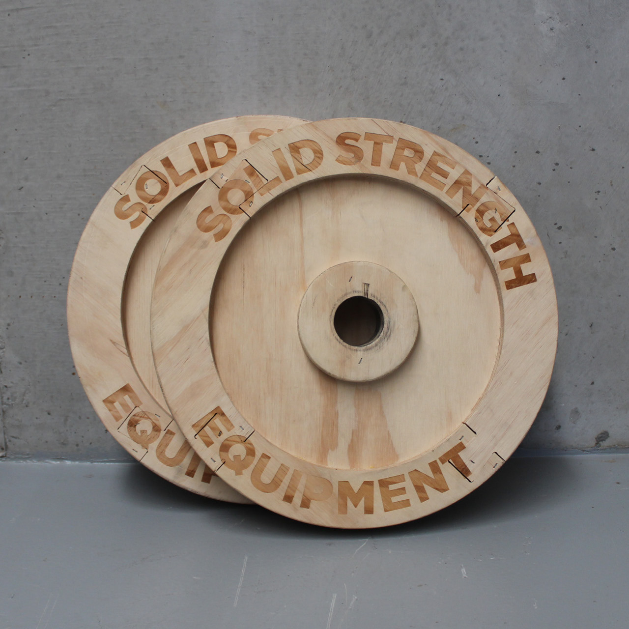 WEIGHT PLATES | SOLID STRENGTH EQUIPMENT