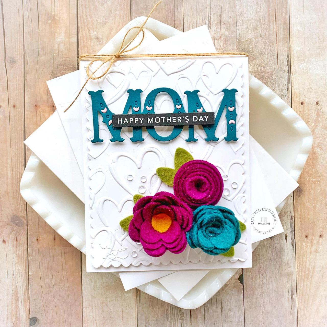 Folk Mom