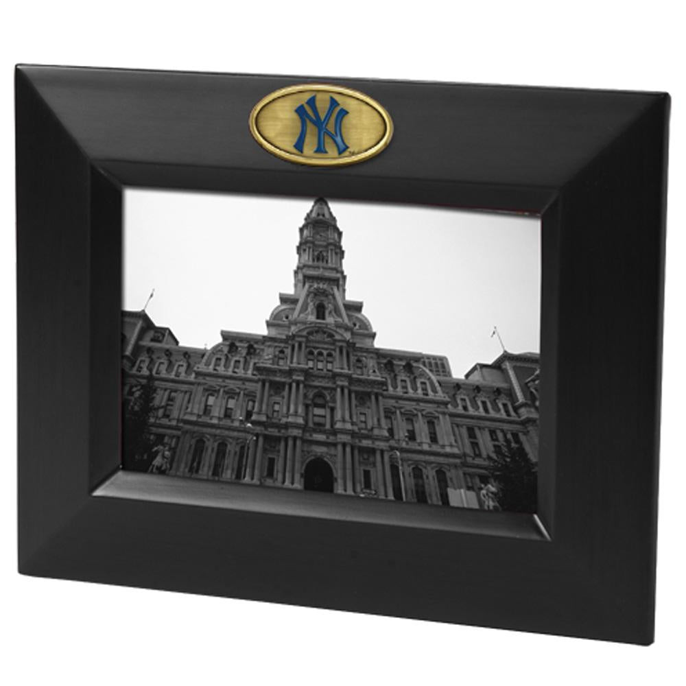 New York Yankees 10"" x 8"" Landscape Picture Frame - Sports Unlimited