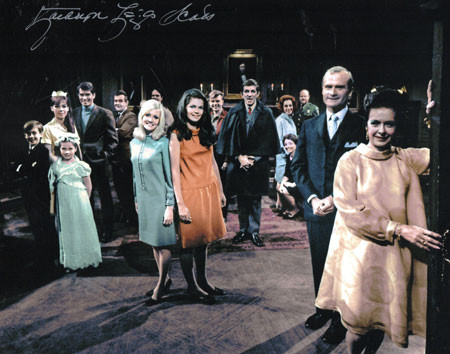 KATHRYN LEIGH SCOTT (DARK SHADOWS Classic Cast) - 8x10" Autographed Photo