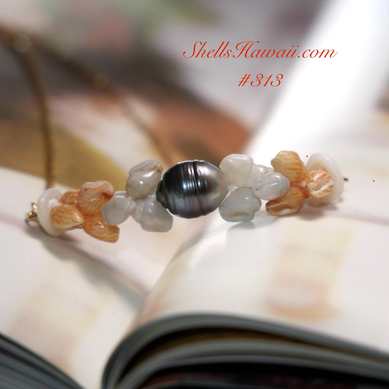 Authentic Niʻihau Blue ʻŪliʻuli & Kahakaha ʻĀhiehie Momi Shell Pendant ...