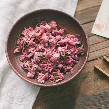 Japanese Traditional Salted Sakura Cha Pink Cherry Blossoms Preserved ...