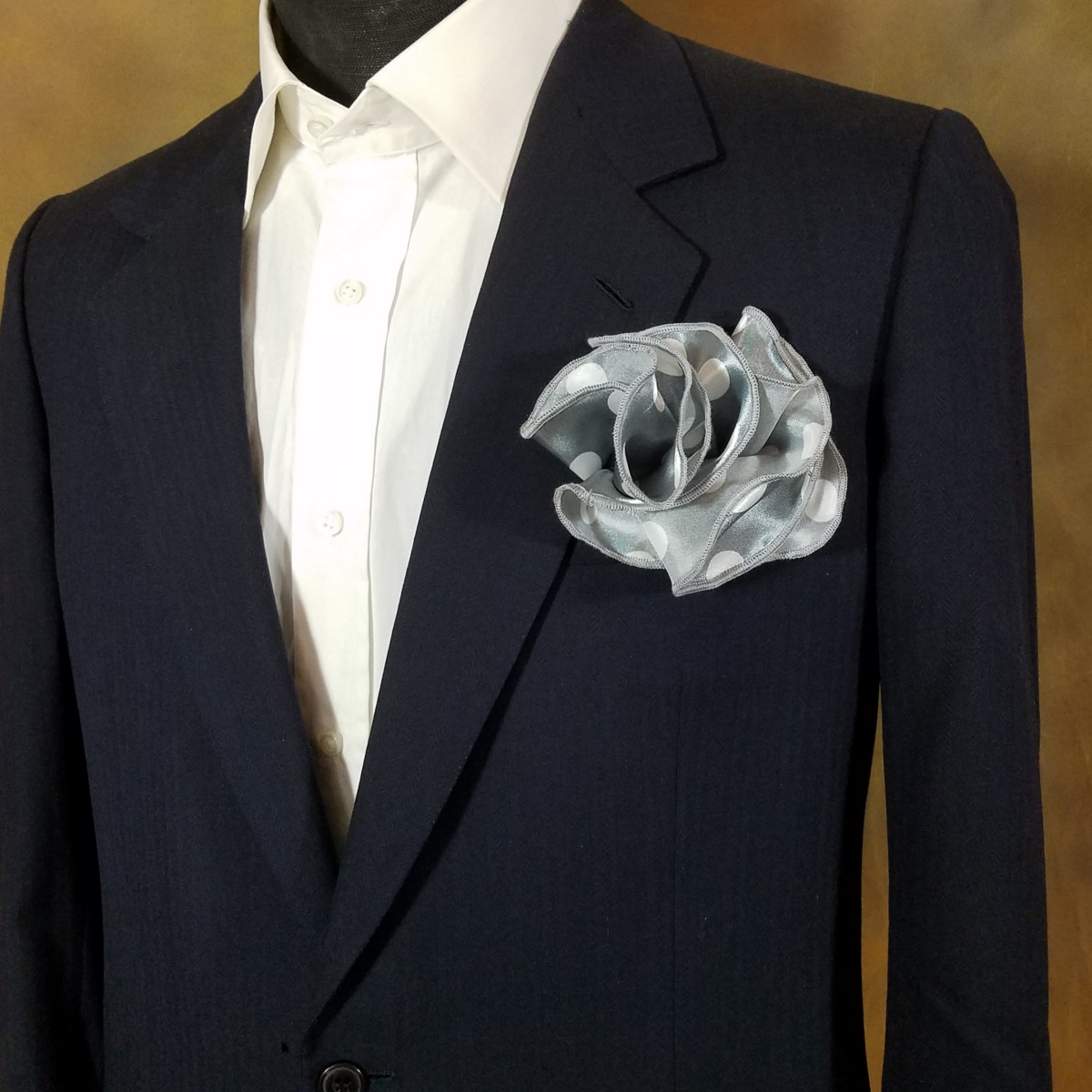 2-in-1 Pouf Round Pocket Square - Grey Polka Dot - Vavra's Menswear