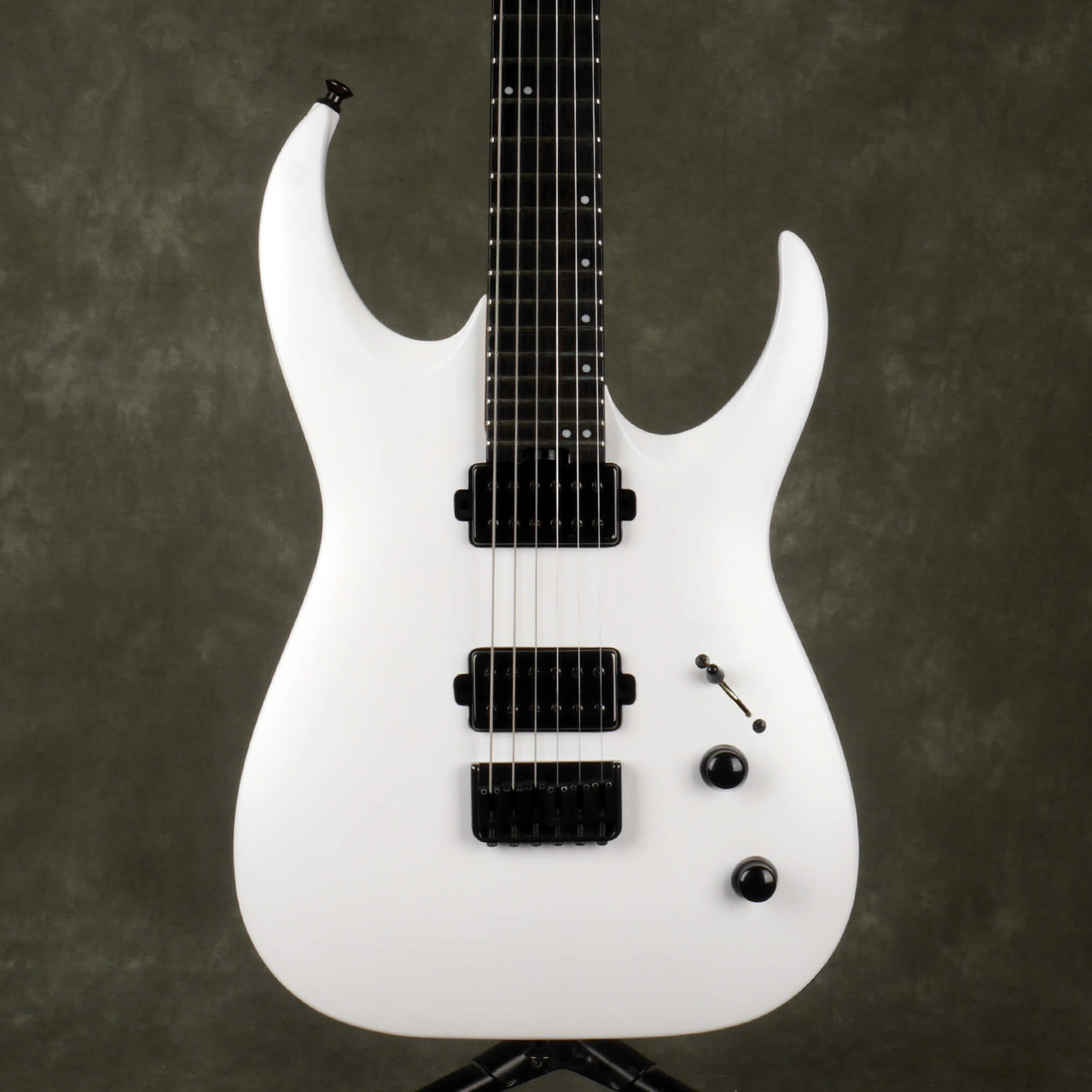 Jackson HT6 Pro Juggernaut Electric Guitar - White - 2nd Hand