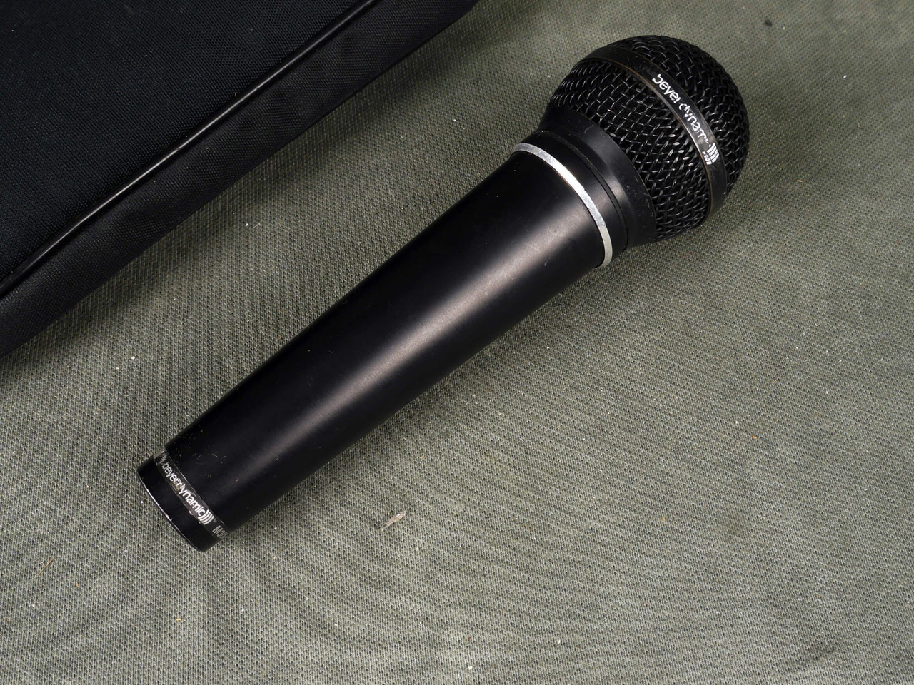 Beyer Dynamic M300 Dynamic Microphone w/Bag - 2nd Hand