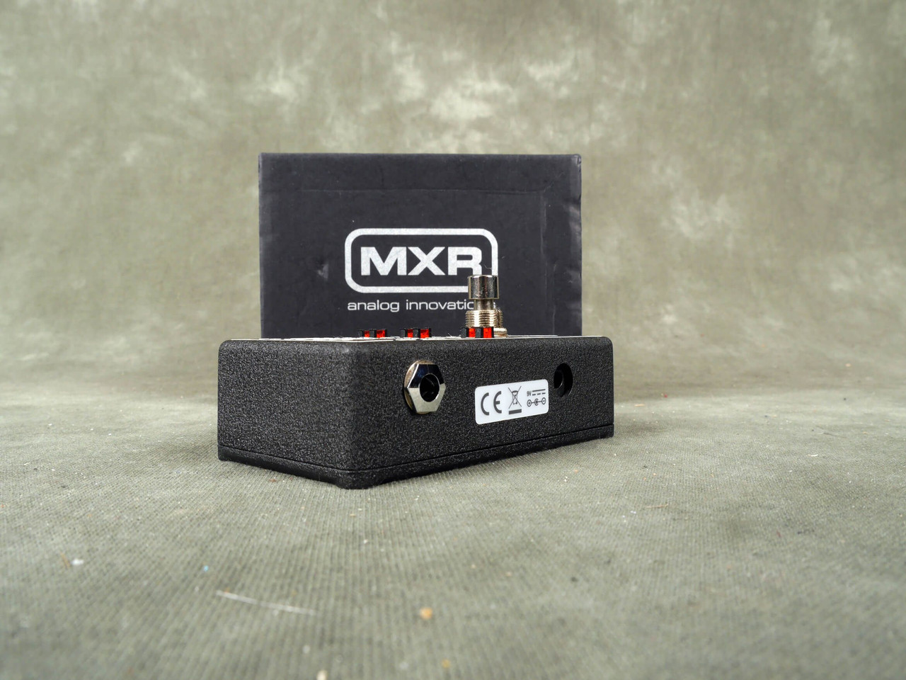 MXR M109 6-Band EQ FX Pedal w/Box - 2nd Hand