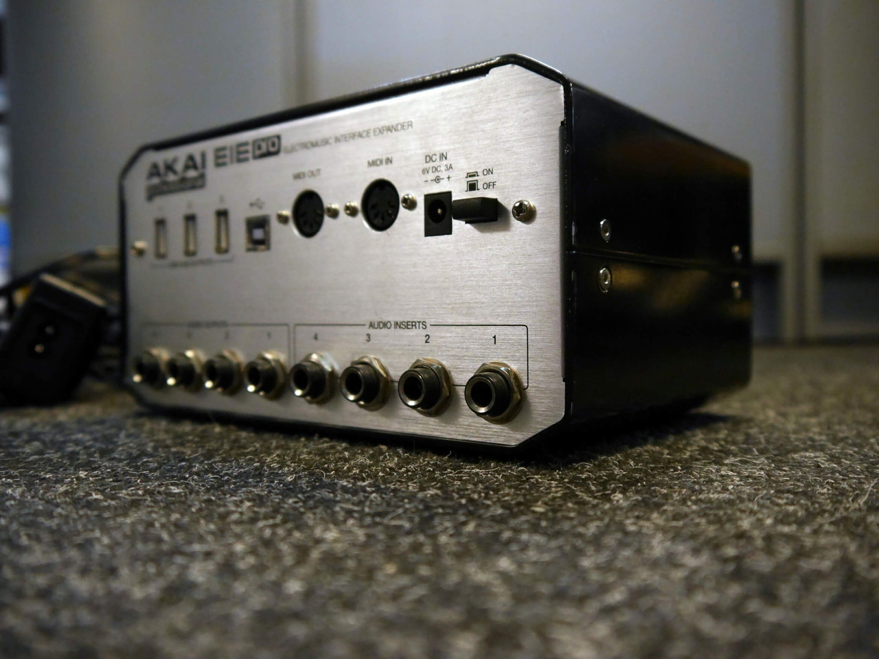 AKAI EIE Pro USB Audio Interface w/PSU & USB Cable - 2nd Hand (105191)