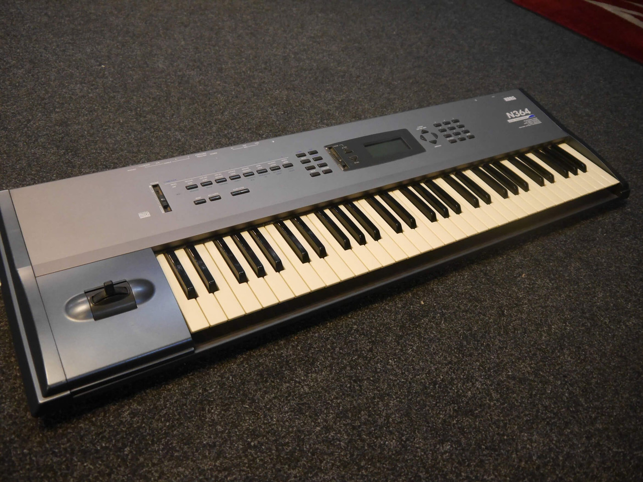 Korg N364 Workstation Synthesizer Keyboard - 2nd Hand