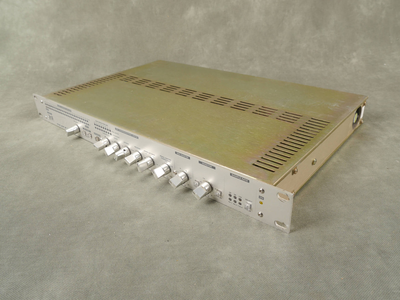 Audient Sumo 16-Channel Summing Amp - 2nd Hand