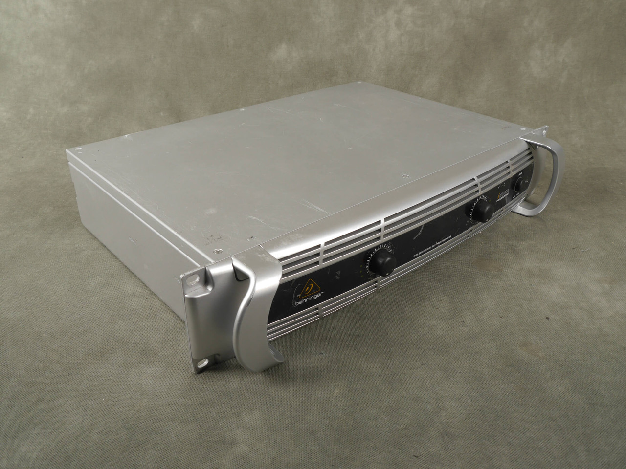 Behringer iNuke NU6000 Power Amplifier - 2nd Hand
