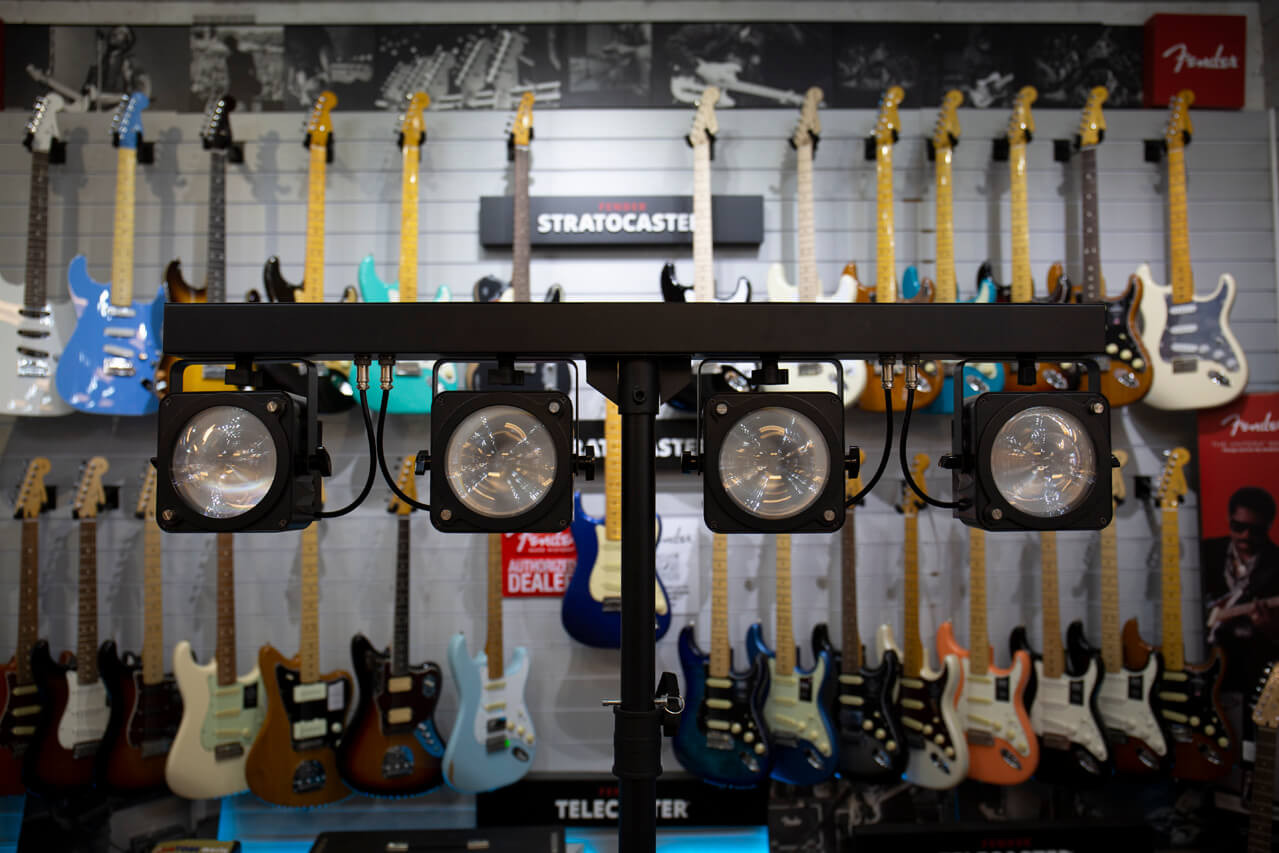 Equinox Gigabar LED Lighting System with Controller Stand 2nd Hand ...