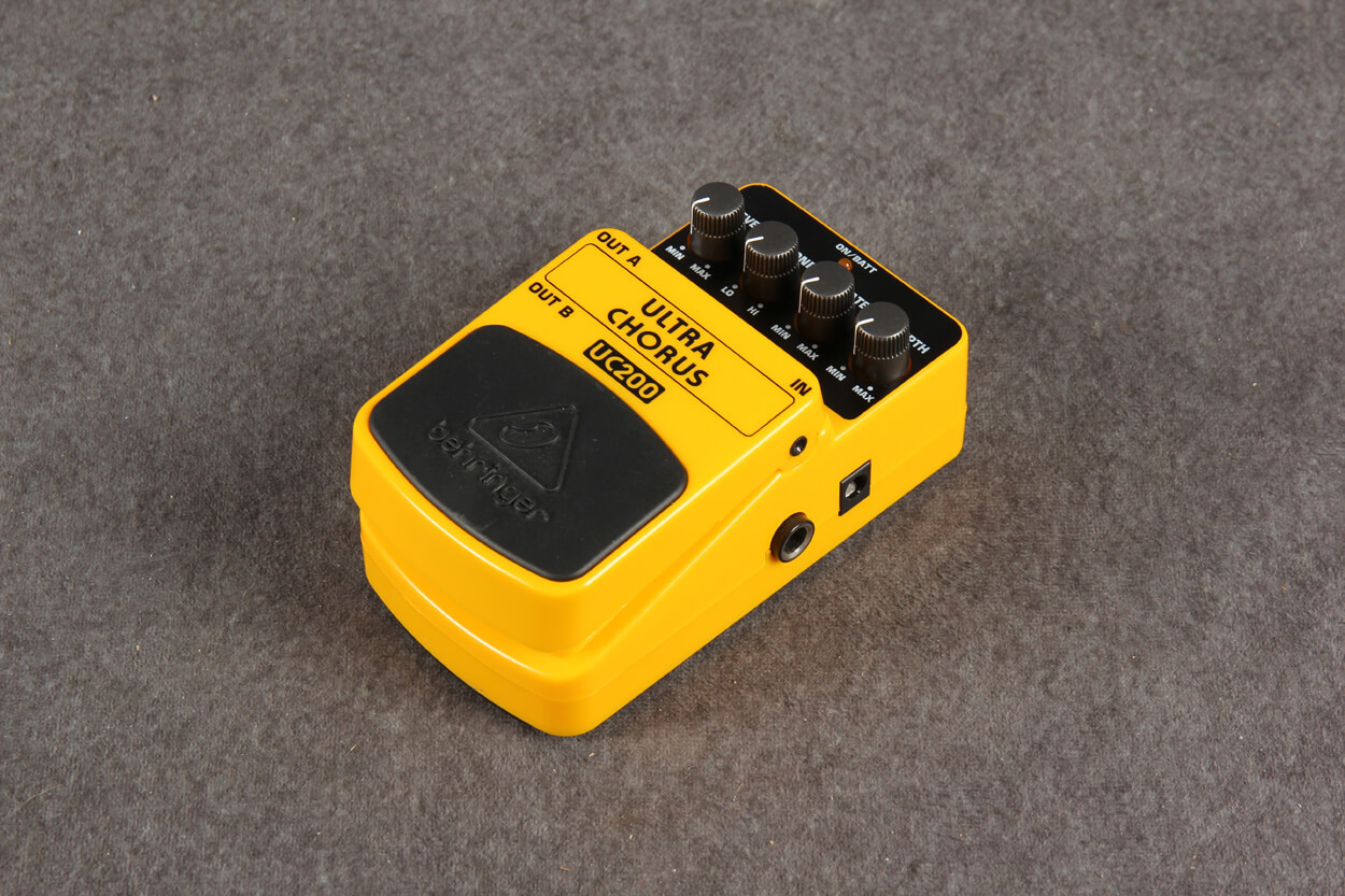 Behringer UC200 Ultra Chorus Pedal 2nd Hand | Rich Tone Music