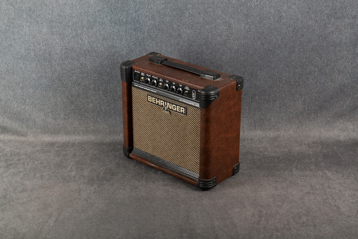 Behringer Ultracoustic AT108 Acoustic Combo Amp 2nd Hand | Rich Tone Music