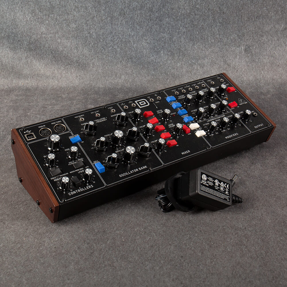 Behringer Model D Analog Synthesizer PSU 2nd Hand | Rich Tone Music