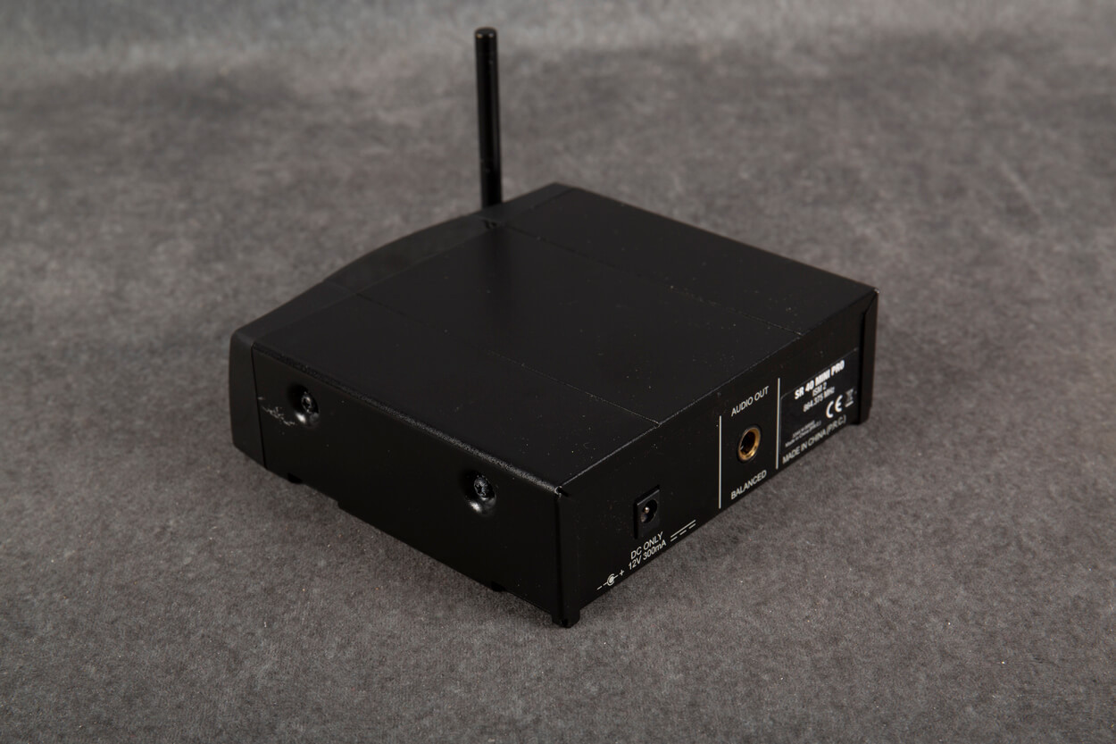 AKG WMS40 Mini Wireless Instrument System 2nd Hand | Rich Tone Music