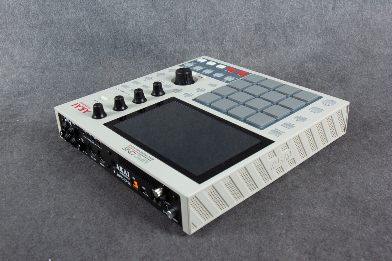 Akai MPC One Retro Edition 2nd Hand | Rich Tone Music