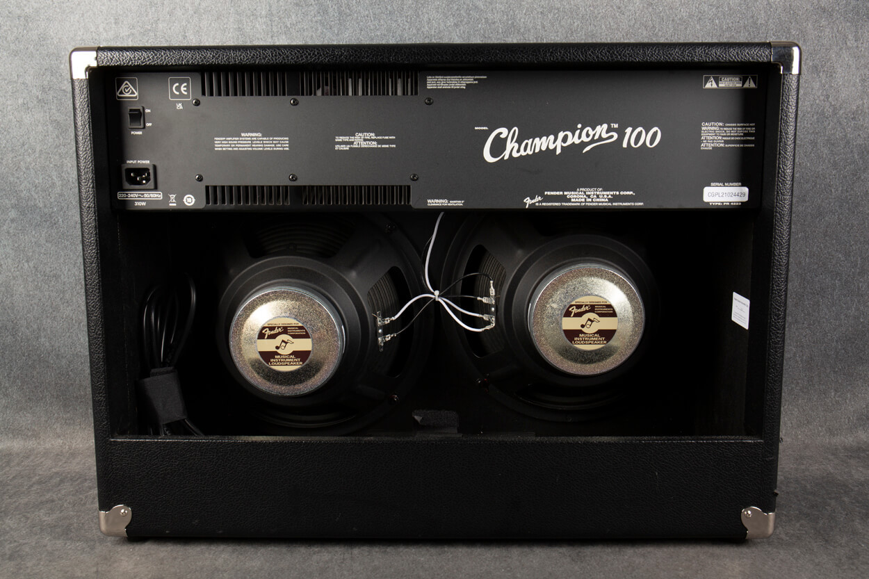 Fender Champion 100 Guitar Amplifier Combo with Footswitch 2nd Hand ...
