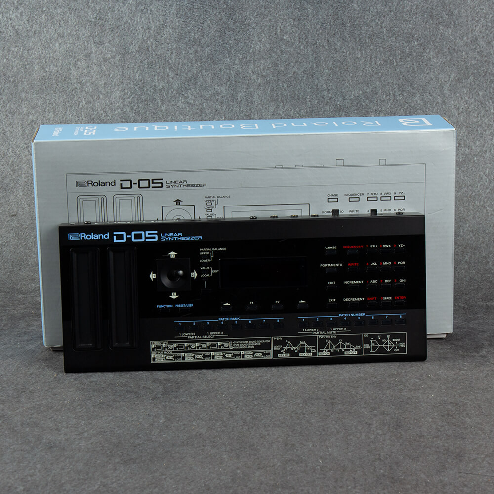 Roland Boutique D-05 Linear Synthesizer 2nd Hand | Rich Tone Music