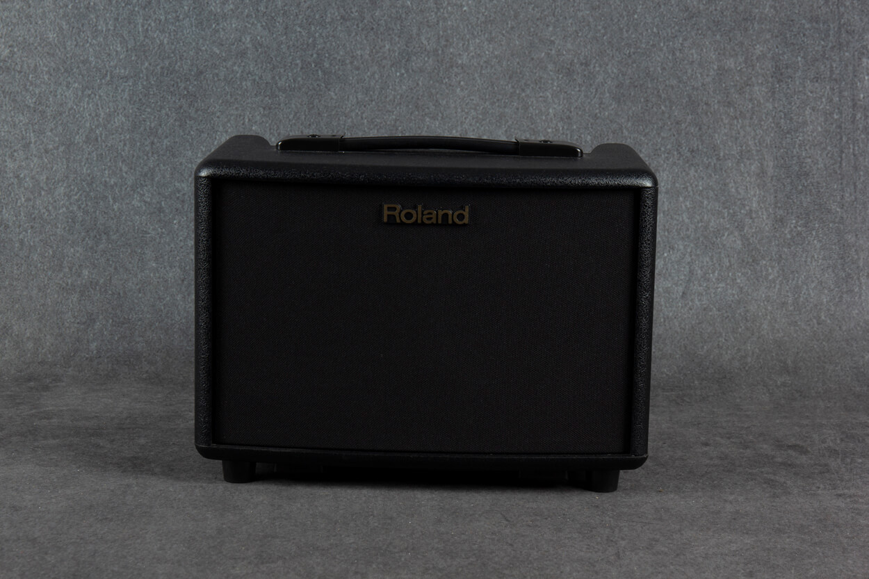 Roland AC-33 Acoustic Amplifier 2nd Hand | Rich Tone Music