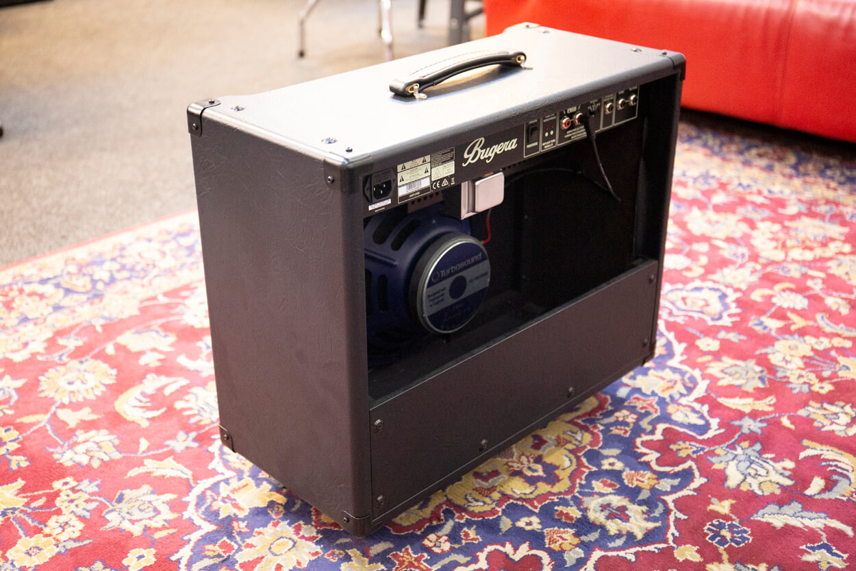 Bugera V22 Infinium Combo with Footswitch 2nd Hand | Rich Tone Music