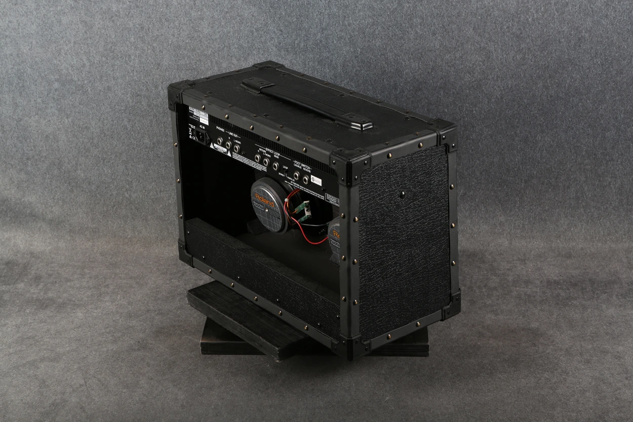 Roland JC-22 Jazz Chorus Amplifier 2nd Hand | Rich Tone Music