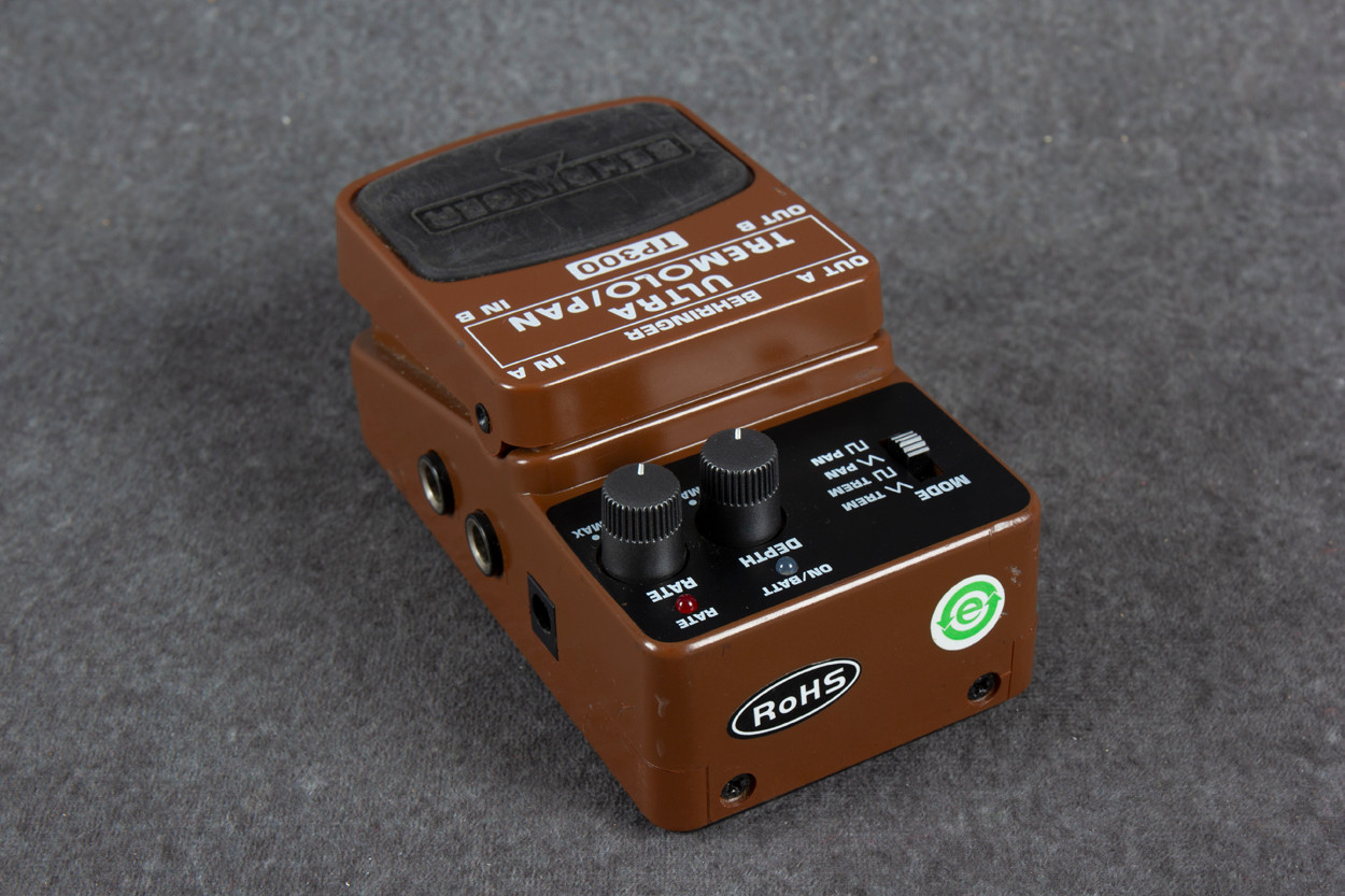 Behringer TP300 Ultra Tremolo Pan Pedal 2nd Hand | Rich Tone Music