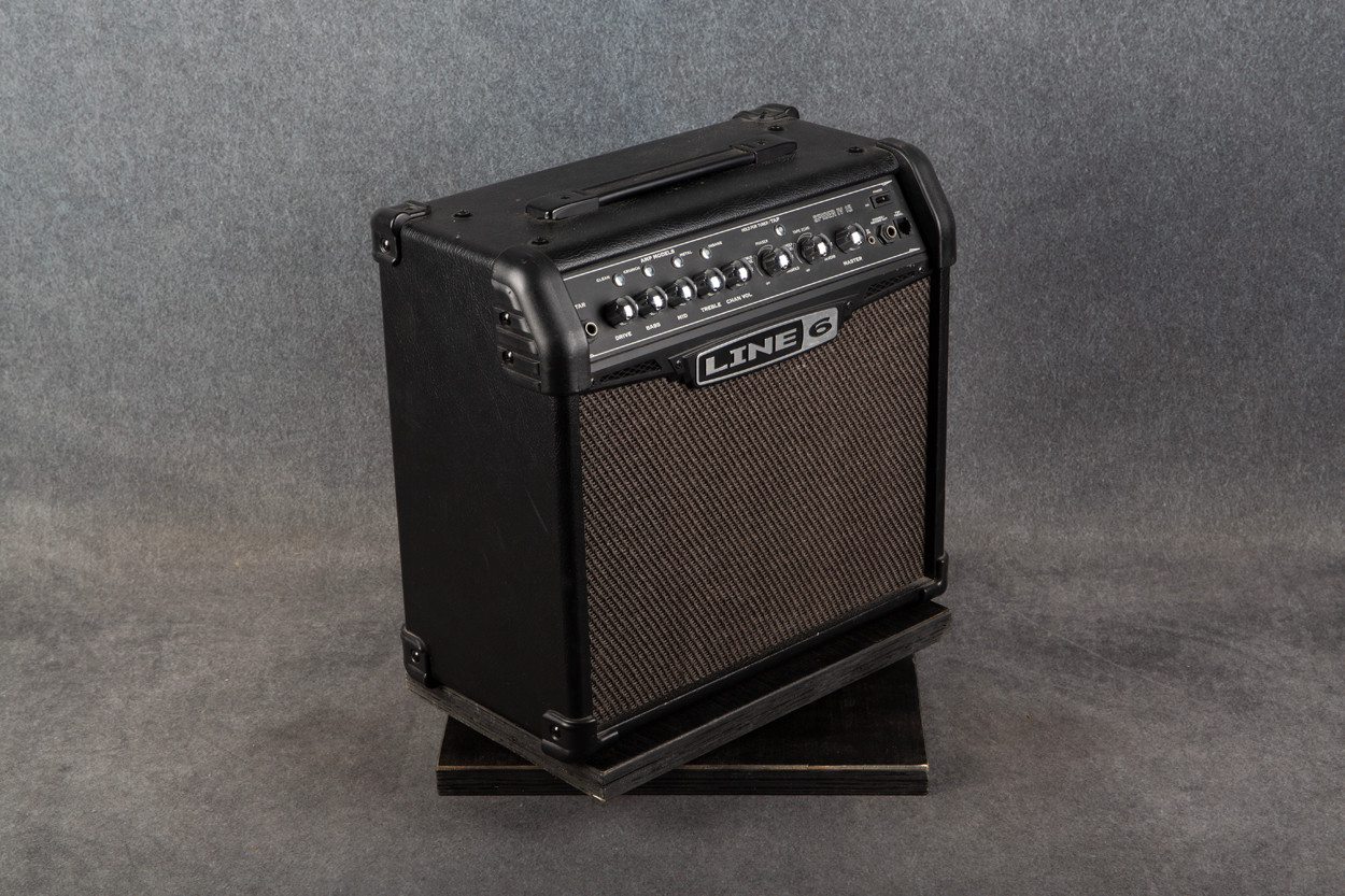 Line 6 Spider IV 15 Combo Amplifier 2nd Hand | Rich Tone Music