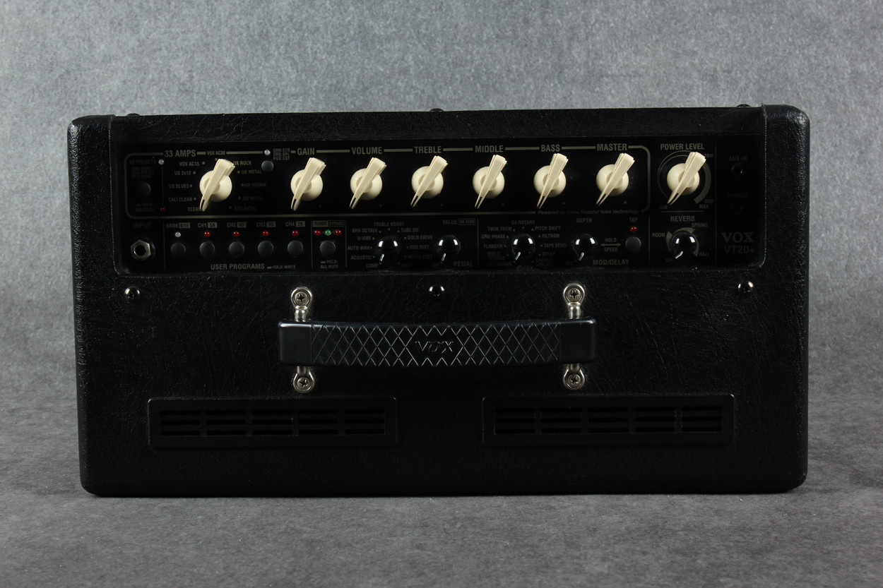 Vox Valvetronix VT20+ Combo Amplifier 2nd Hand | Rich Tone Music