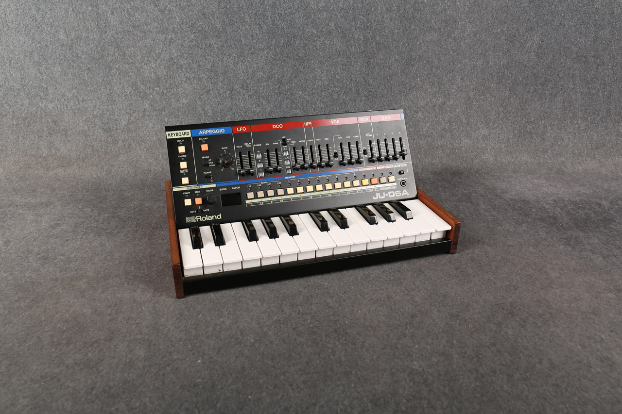 Roland JU-06A Desktop Synthesizer Module K-25M Keyboard 2nd Hand | Rich ...