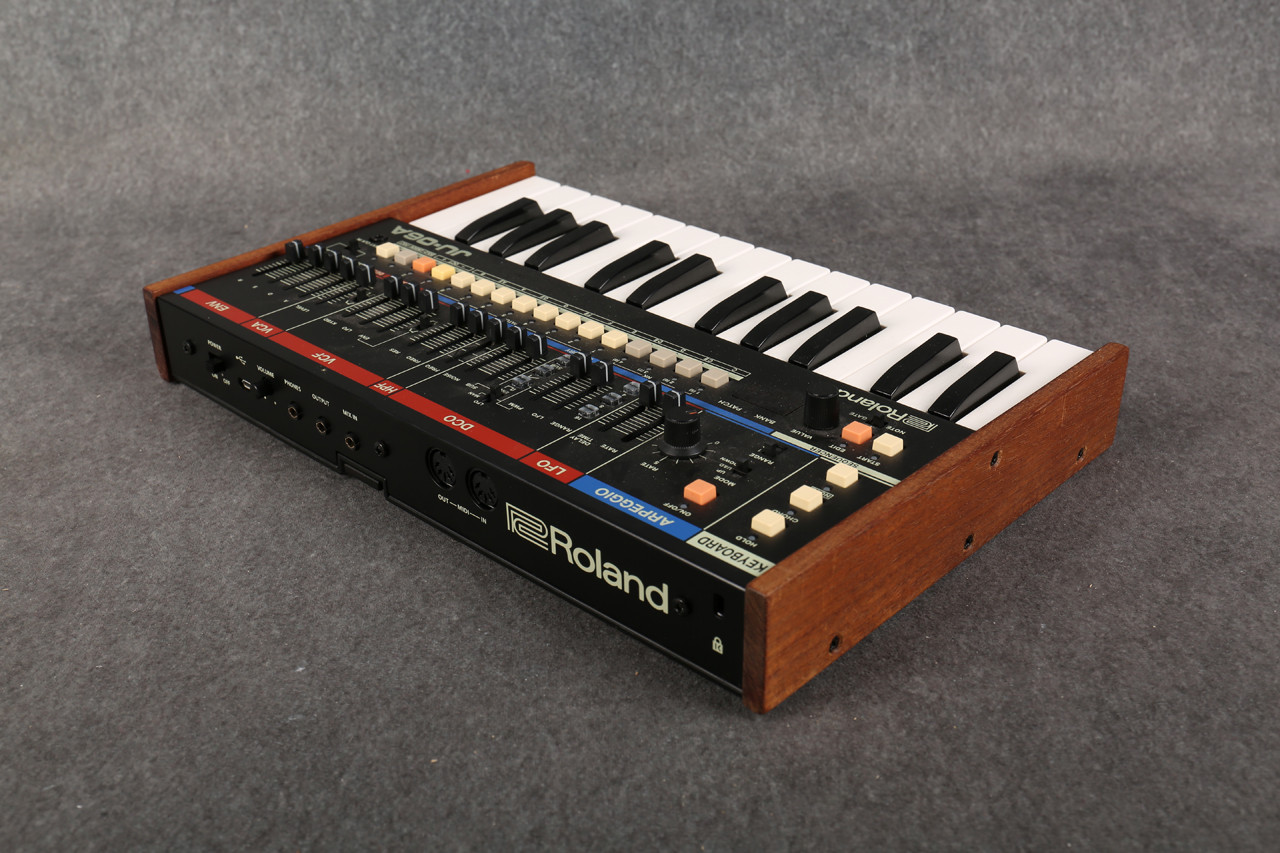 Roland JU-06A Desktop Synthesizer Module K-25M Keyboard 2nd Hand | Rich ...
