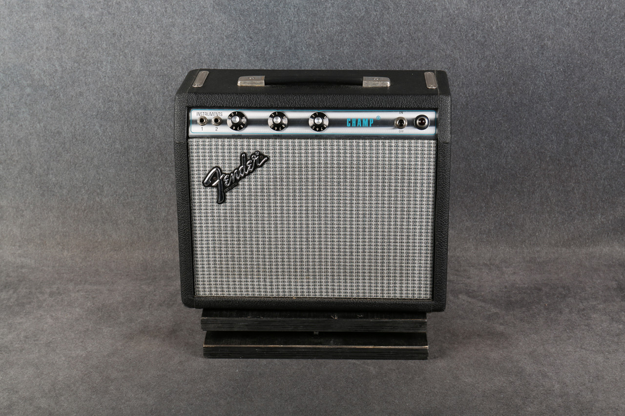 Fender 1976 Silverface Champ Combo Amplifier 2nd Hand | Rich Tone Music